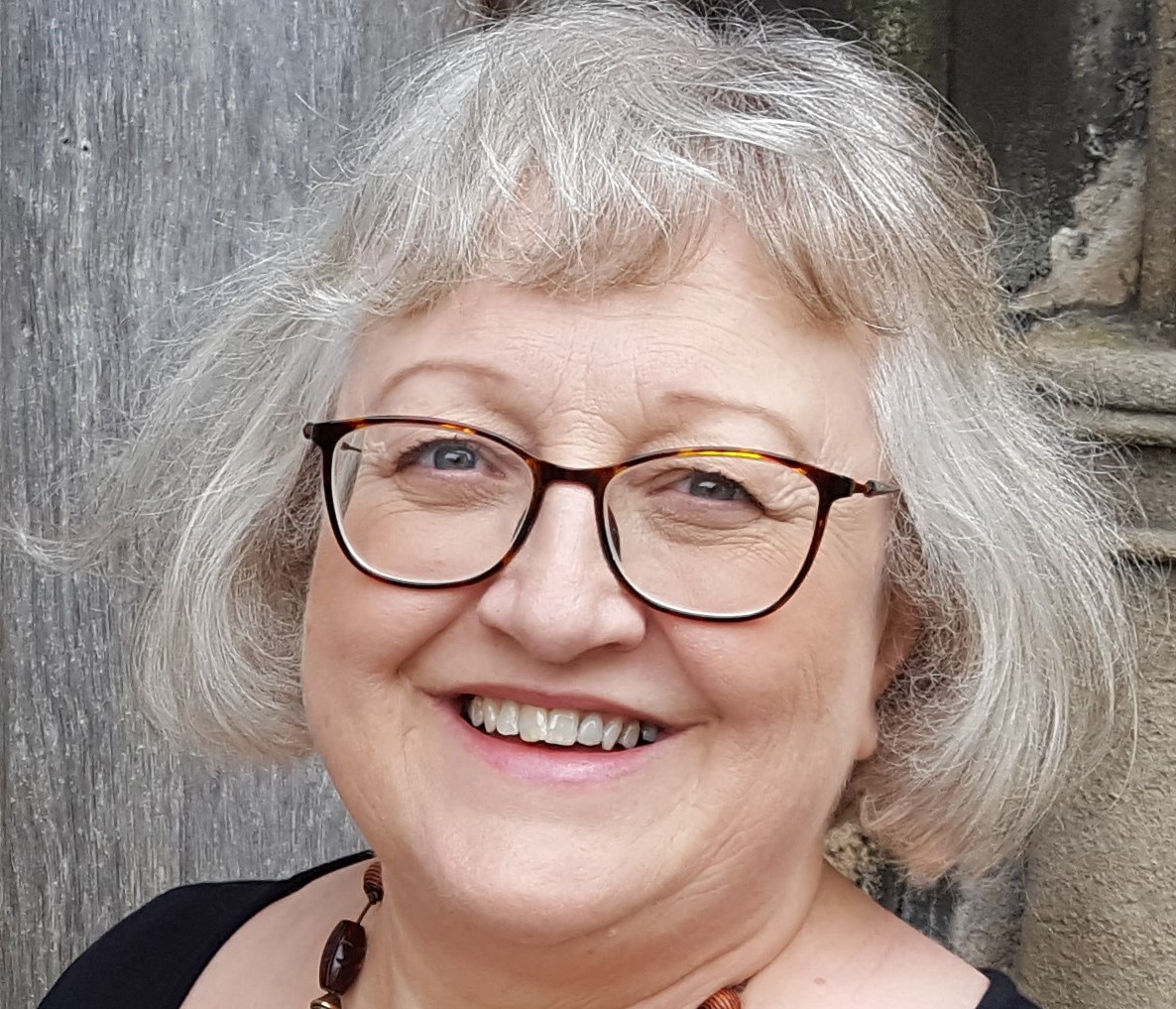 Alison Knight: Mine – Portable Magic